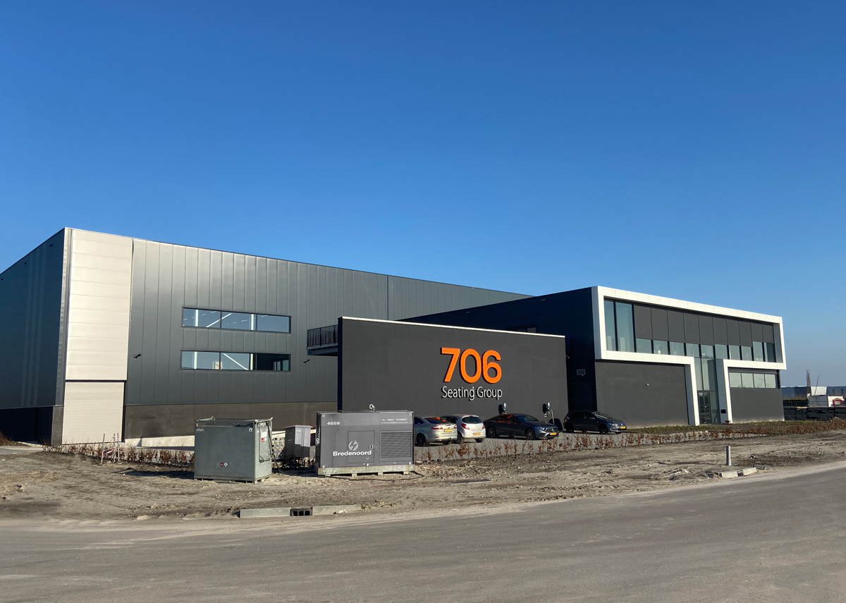 706 Seating Group - Zevenhuis